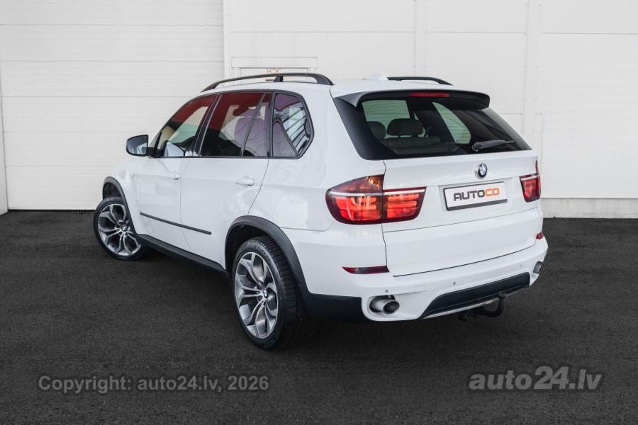 Balts BMW X5 2010 Tallina, ar dzinēja tilpumu 3.00 L un nobraukumu 262 tūkst. km par 9999 €, foto 7 vietnē AUTOMOTO.COM.LV