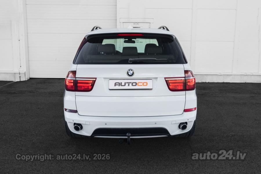 Balts BMW X5 2010 Tallina, ar dzinēja tilpumu 3.00 L un nobraukumu 262 tūkst. km par 9999 €, foto 8 vietnē AUTOMOTO.COM.LV