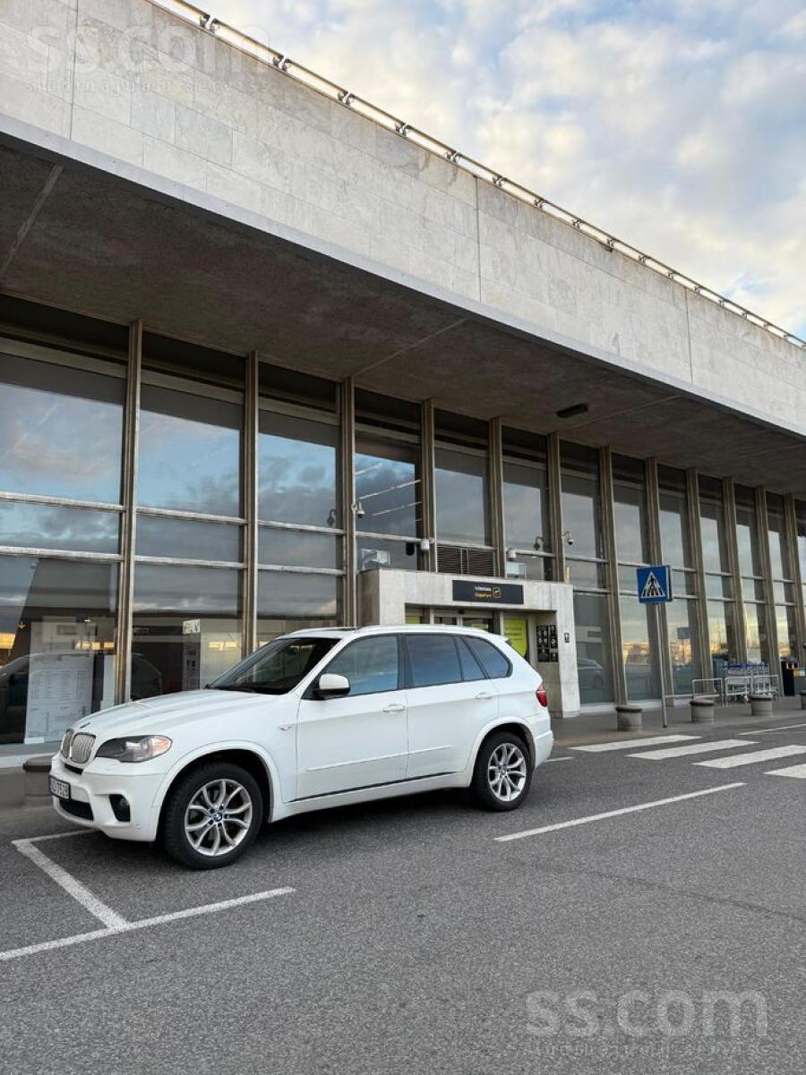 White BMW X5 2010 in Riga, with an engine capacity of 3.00 L and mileage of 416 thousand km for 8200 €, photo 3 on AUTOMOTO.COM.LV