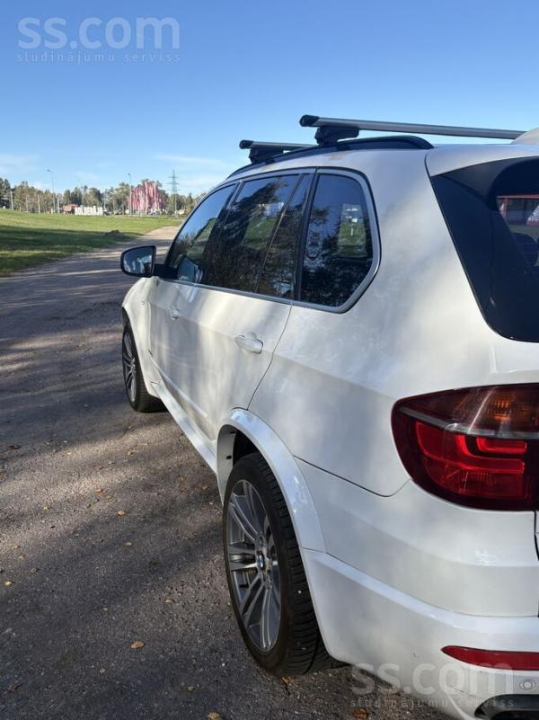 Balts BMW X5 2010 Rīga, ar dzinēja tilpumu 3.00 L un nobraukumu 285 tūkst. km par 10500 €, foto 8 vietnē AUTOMOTO.COM.LV