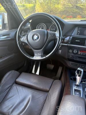 Balts BMW X5 2010 Rīga, ar dzinēja tilpumu 3.00 L un nobraukumu 285 tūkst. km par 10500 €, foto 18 vietnē AUTOMOTO.COM.LV