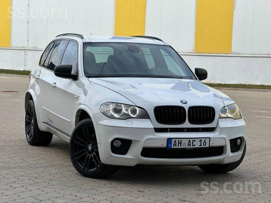 White BMW X5 2011 in Riga, with an engine capacity of 3.00 L and mileage of 0 thousand km for 9900 €, photo 3 on AUTOMOTO.COM.LV