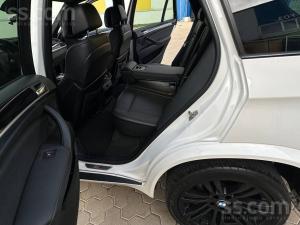 White BMW X5 2011 in Riga, with an engine capacity of 3.00 L and mileage of 0 thousand km for 9900 €, photo 17 on AUTOMOTO.COM.LV
