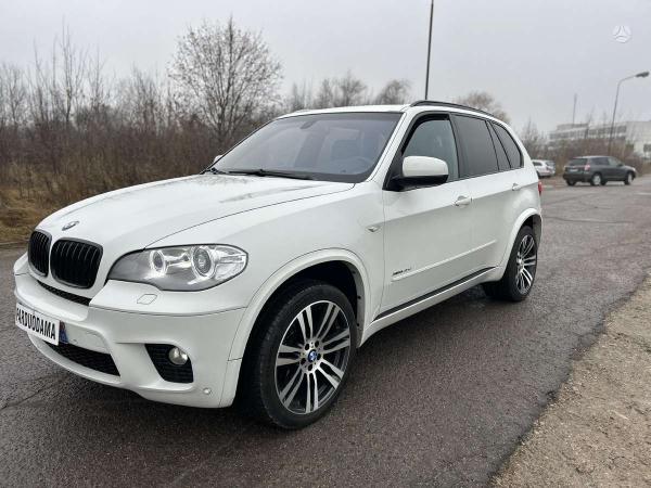 Balts BMW X5 2011 Panevēža, ar dzinēja tilpumu 2.99 L un nobraukumu 280 tūkst. km par 10200 €, foto 3 vietnē AUTOMOTO.COM.LV