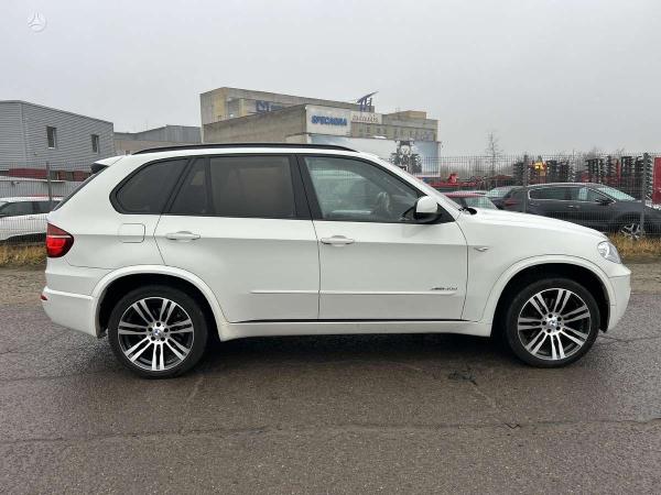 Balts BMW X5 2011 Panevēža, ar dzinēja tilpumu 2.99 L un nobraukumu 280 tūkst. km par 10200 €, foto 8 vietnē AUTOMOTO.COM.LV