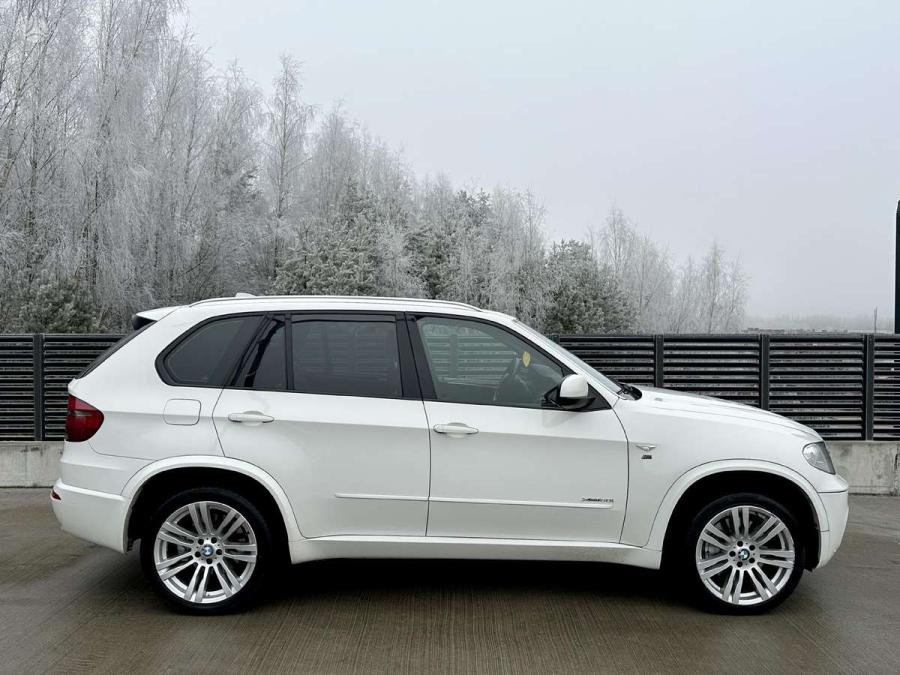 Balts BMW X5 2011 Viļņa, ar dzinēja tilpumu 4.40 L un nobraukumu 265 tūkst. km par 6800 €, foto 8 vietnē AUTOMOTO.COM.LV