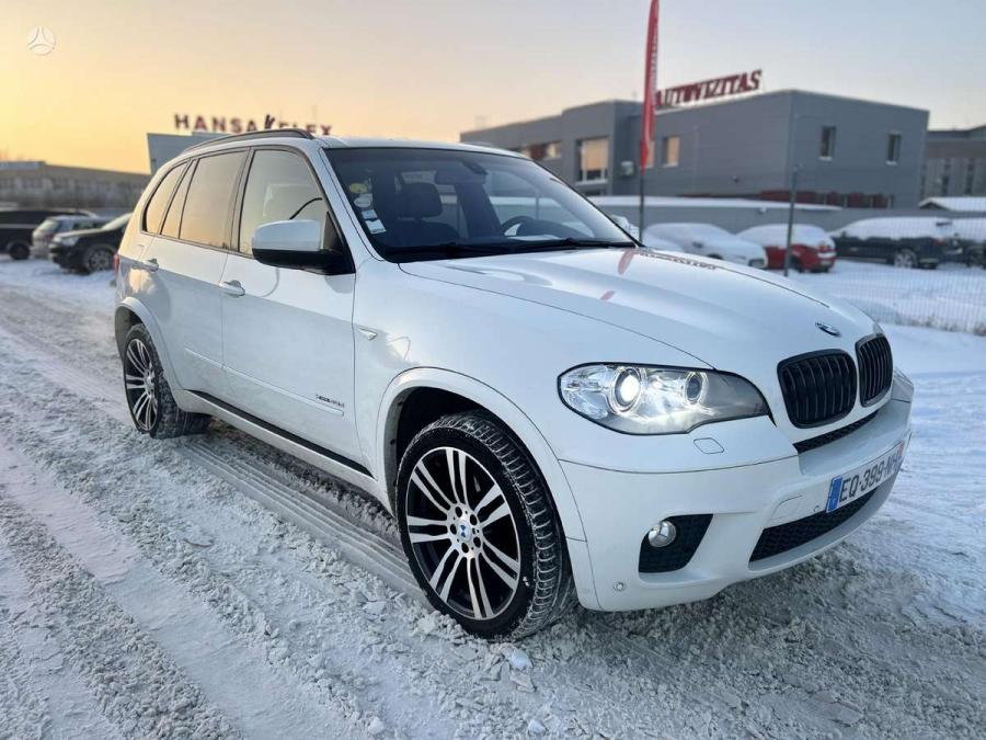 Balts BMW X5 2011 Panevēža, ar dzinēja tilpumu 2.99 L un nobraukumu 280 tūkst. km par 10200 €, foto 2 vietnē AUTOMOTO.COM.LV