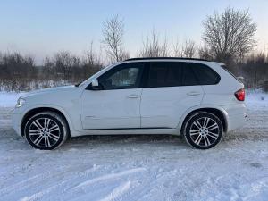 Balts BMW X5 2011 Panevēža, ar dzinēja tilpumu 2.99 L un nobraukumu 280 tūkst. km par 10200 €, foto 4 vietnē AUTOMOTO.COM.LV