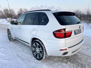 Balts BMW X5 2011 Panevēža, ar dzinēja tilpumu 2.99 L un nobraukumu 280 tūkst. km par 10200 €, foto 5 vietnē AUTOMOTO.COM.LV