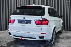 White BMW X5 2011 in Marijampole, with an engine capacity of 3.00 L and mileage of 227 thousand km for 13950 €, photo 10 on AUTOMOTO.COM.LV