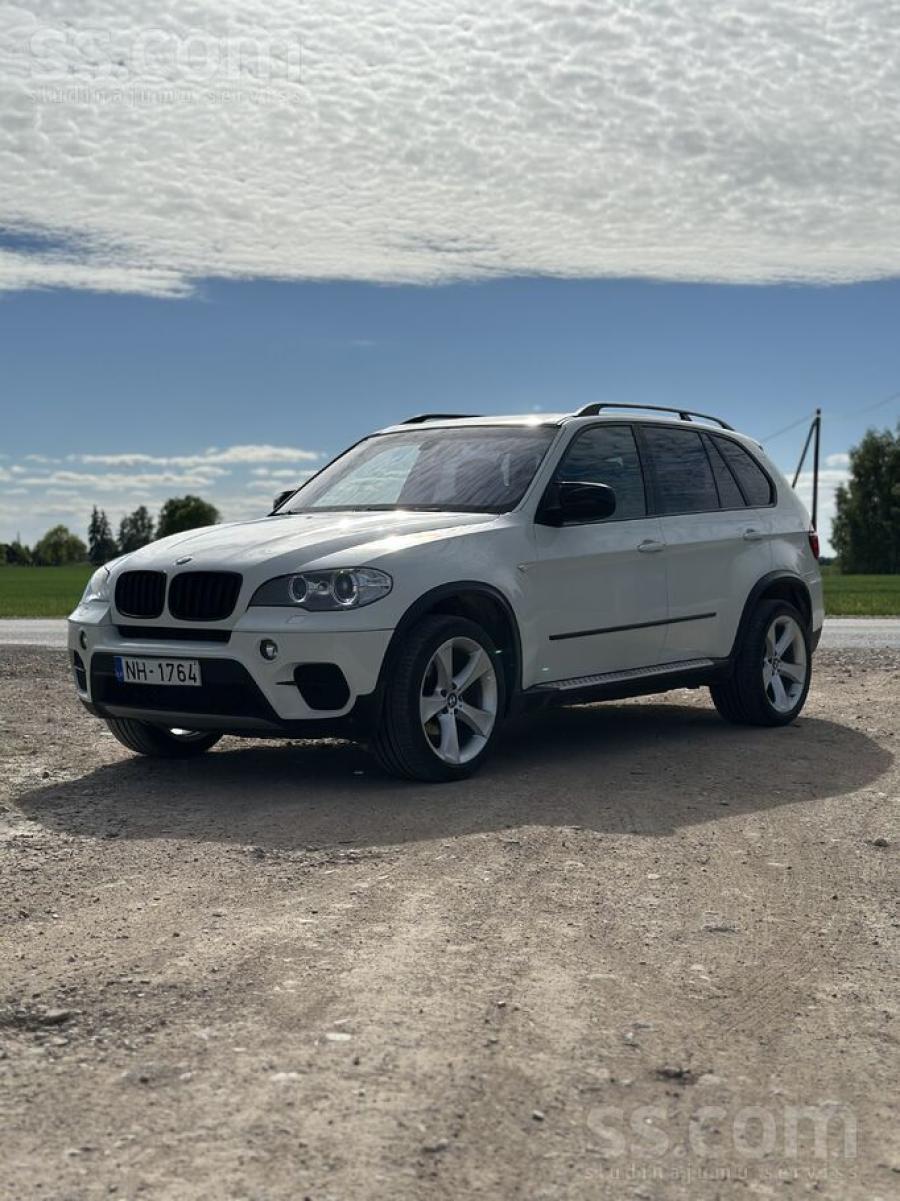 White BMW X5 2011 in Bauska, with an engine capacity of 3.00 L and mileage of 369 thousand km for 10050 €, photo 5 on AUTOMOTO.COM.LV