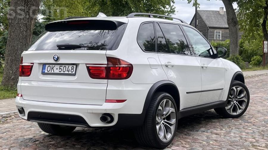 Balts BMW X5 2011 Jelgava, ar dzinēja tilpumu 3.00 L un nobraukumu 262 tūkst. km par 12700 €, foto 7 vietnē AUTOMOTO.COM.LV