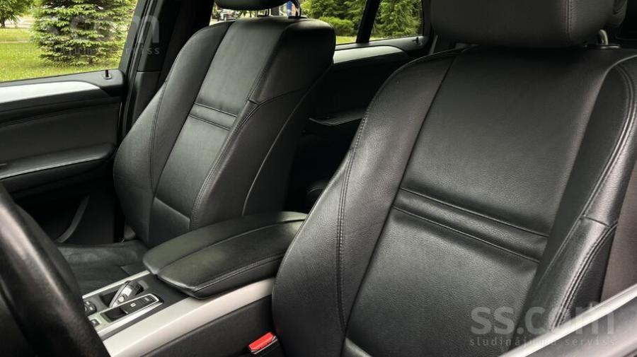 Balts BMW X5 2011 Jelgava, ar dzinēja tilpumu 3.00 L un nobraukumu 262 tūkst. km par 12700 €, foto 10 vietnē AUTOMOTO.COM.LV