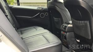 Balts BMW X5 2011 Jelgava, ar dzinēja tilpumu 3.00 L un nobraukumu 262 tūkst. km par 12700 €, foto 14 vietnē AUTOMOTO.COM.LV