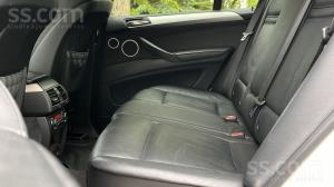Balts BMW X5 2011 Jelgava, ar dzinēja tilpumu 3.00 L un nobraukumu 262 tūkst. km par 12700 €, foto 15 vietnē AUTOMOTO.COM.LV