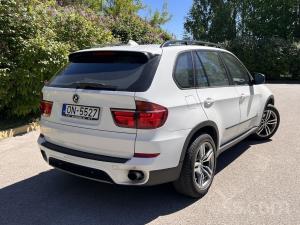White BMW X5 2011 in Riga, with an engine capacity of 3.00 L and mileage of 210 thousand km for 12300 €, photo  on AUTOMOTO.COM.LV