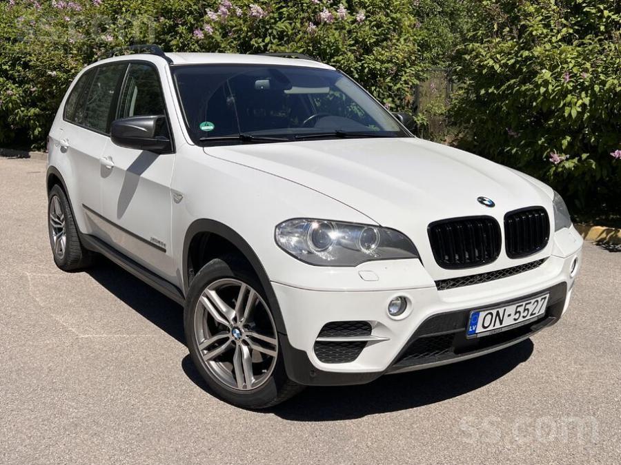White BMW X5 2011 in Riga, with an engine capacity of 3.00 L and mileage of 210 thousand km for 12300 €, photo 6 on AUTOMOTO.COM.LV