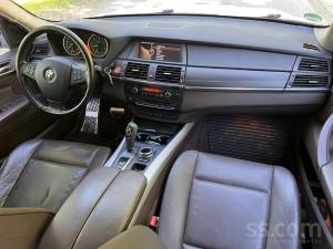 White BMW X5 2011 in Riga, with an engine capacity of 3.00 L and mileage of 210 thousand km for 12300 €, photo 7 on AUTOMOTO.COM.LV