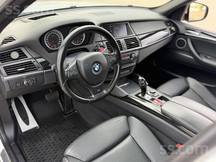 White BMW X5 2011 in Riga, with an engine capacity of 4.40 L and mileage of 0 thousand km for 19900 €, photo 15 on AUTOMOTO.COM.LV