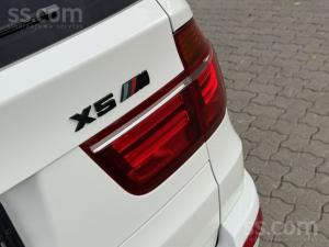 White BMW X5 2011 in Riga, with an engine capacity of 4.40 L and mileage of 0 thousand km for 19900 €, photo 22 on AUTOMOTO.COM.LV