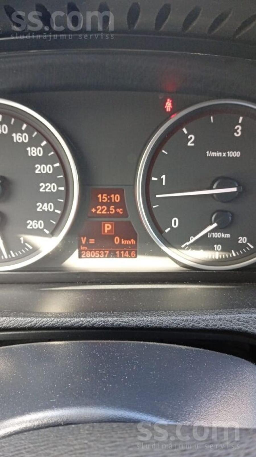 White BMW X5 2011 in Riga, with an engine capacity of 4.00 L and mileage of 281 thousand km for 12500 €, photo 6 on AUTOMOTO.COM.LV