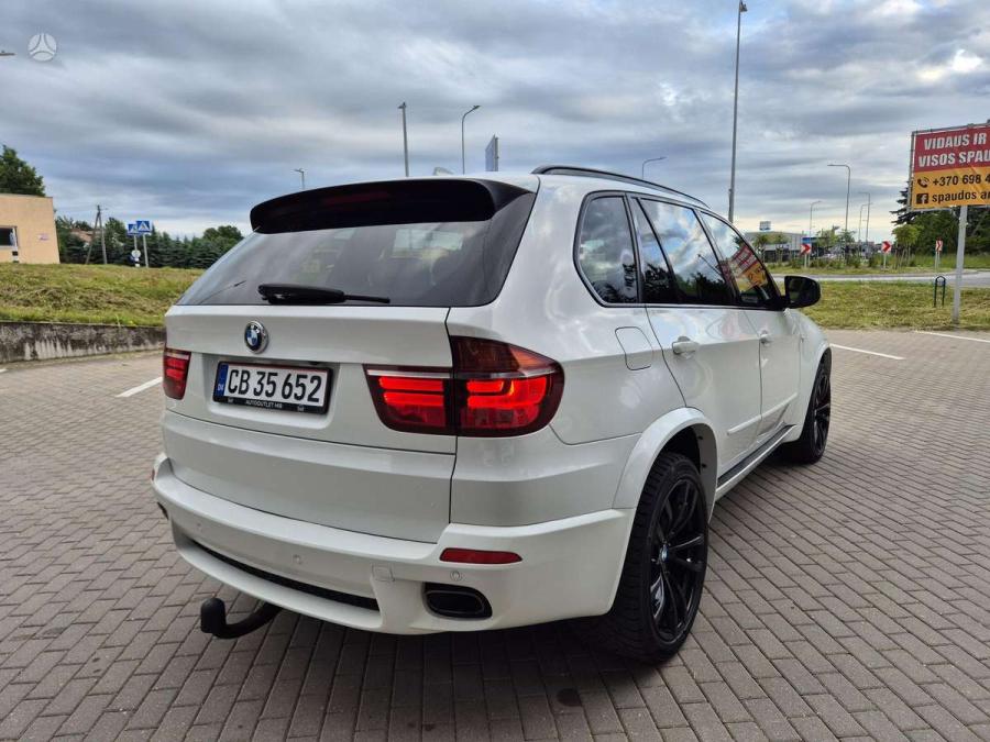 Balts BMW X5 2011 Utena, ar dzinēja tilpumu 2.99 L un nobraukumu 360 tūkst. km par 9990 €, foto 8 vietnē AUTOMOTO.COM.LV
