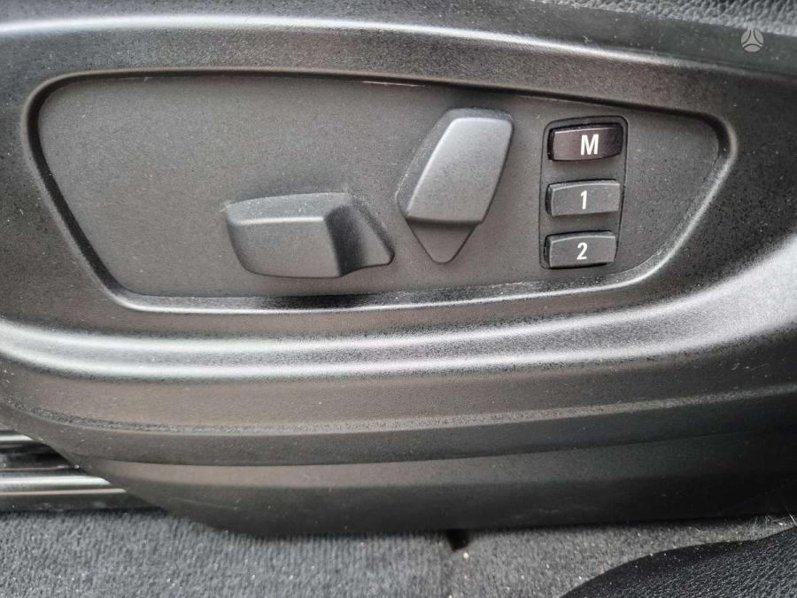 Balts BMW X5 2011 Utena, ar dzinēja tilpumu 2.99 L un nobraukumu 360 tūkst. km par 9990 €, foto 13 vietnē AUTOMOTO.COM.LV