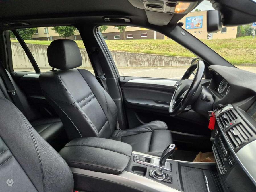 Balts BMW X5 2011 Utena, ar dzinēja tilpumu 2.99 L un nobraukumu 360 tūkst. km par 9990 €, foto 19 vietnē AUTOMOTO.COM.LV