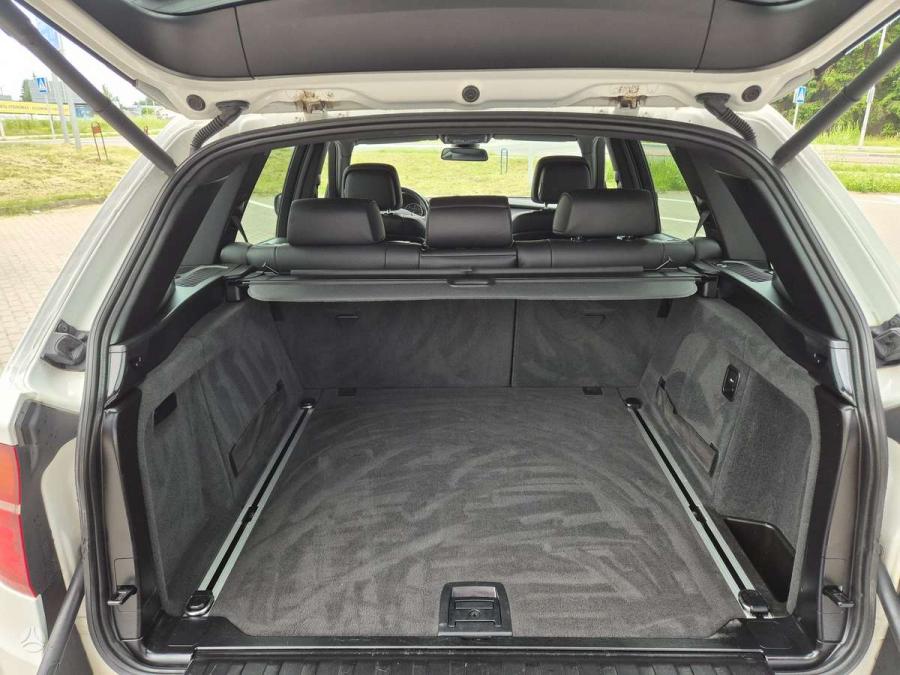 Balts BMW X5 2011 Utena, ar dzinēja tilpumu 2.99 L un nobraukumu 360 tūkst. km par 9990 €, foto 22 vietnē AUTOMOTO.COM.LV