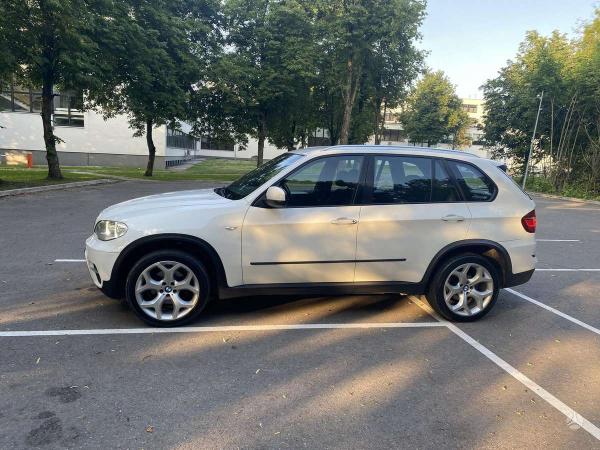 White BMW X5 2011 in Kaunas, with an engine capacity of 2.99 L and mileage of 179 thousand km for 9800 €, photo 4 on AUTOMOTO.COM.LV