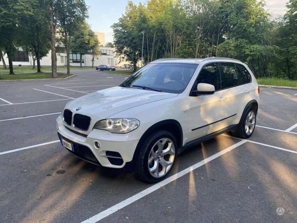 White BMW X5 2011 in Kaunas, with an engine capacity of 2.99 L and mileage of 179 thousand km for 9800 €, photo 7 on AUTOMOTO.COM.LV
