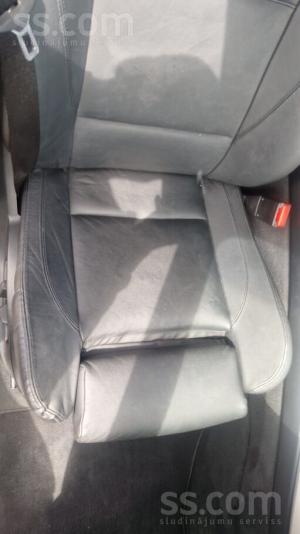 White BMW X5 2011 in Riga, with an engine capacity of 3.00 L and mileage of 179 thousand km for 11950 €, photo 12 on AUTOMOTO.COM.LV