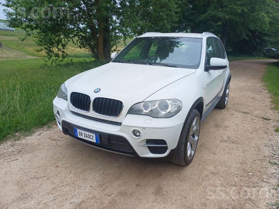 White BMW X5 2011 in Riga, with an engine capacity of 3.00 L and mileage of 179 thousand km for 11950 €, photo 20 on AUTOMOTO.COM.LV