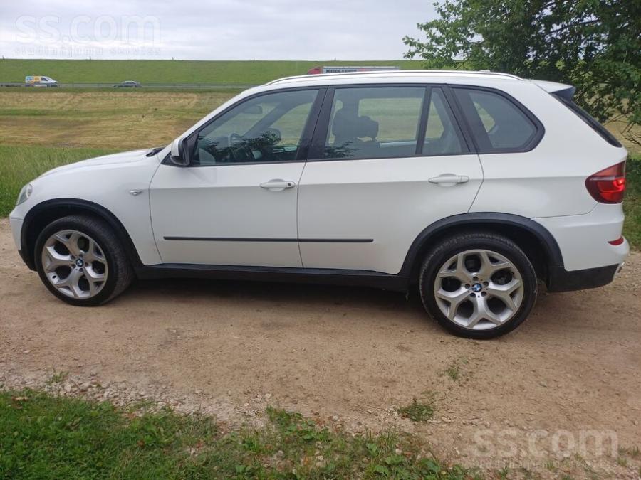 White BMW X5 2011 in Riga, with an engine capacity of 3.00 L and mileage of 179 thousand km for 11950 €, photo 22 on AUTOMOTO.COM.LV