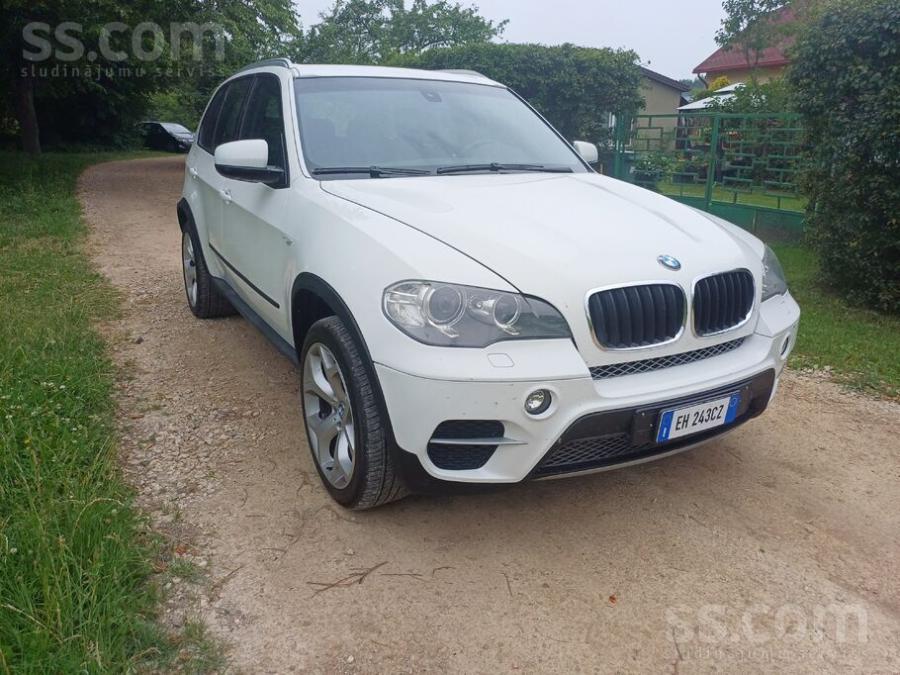 White BMW X5 2011 in Riga, with an engine capacity of 3.00 L and mileage of 179 thousand km for 11950 €, photo 23 on AUTOMOTO.COM.LV