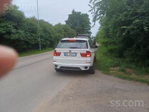White BMW X5 2011 in Riga, with an engine capacity of 3.00 L and mileage of 179 thousand km for 11950 €, photo 26 on AUTOMOTO.COM.LV