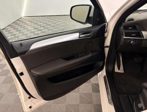 Balts BMW X5 2011 Marijampole, ar dzinēja tilpumu 2.99 L un nobraukumu 218 tūkst. km par 12950 €, foto 10 vietnē AUTOMOTO.COM.LV