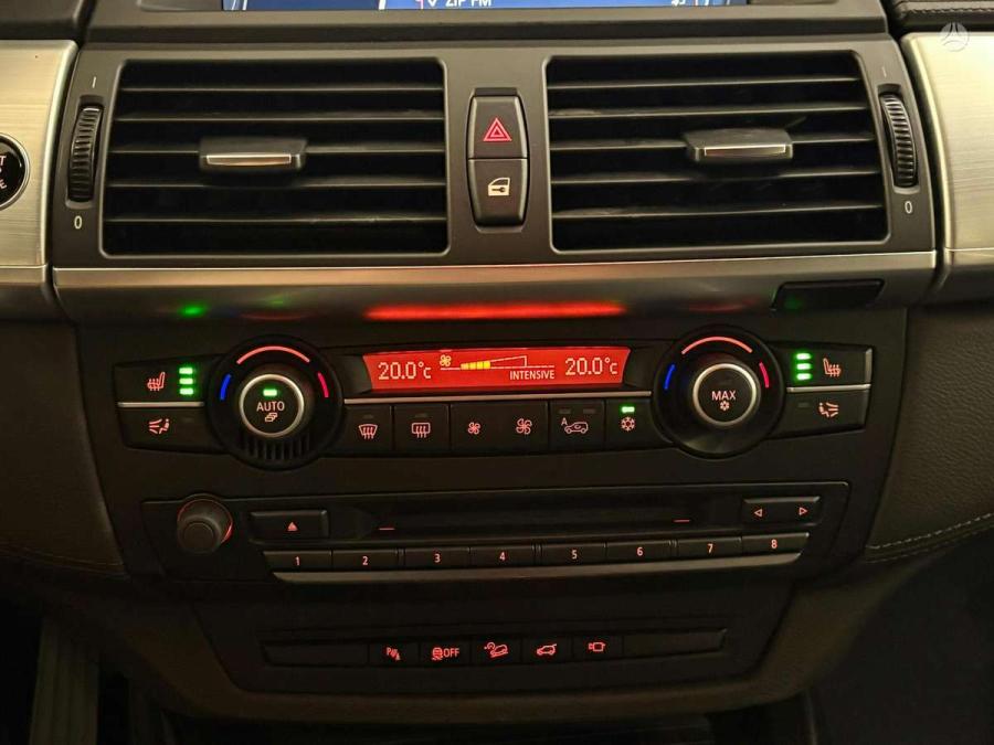 Balts BMW X5 2011 Marijampole, ar dzinēja tilpumu 2.99 L un nobraukumu 218 tūkst. km par 12950 €, foto 20 vietnē AUTOMOTO.COM.LV