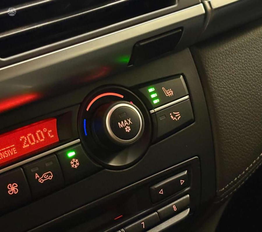 Balts BMW X5 2011 Marijampole, ar dzinēja tilpumu 2.99 L un nobraukumu 218 tūkst. km par 12950 €, foto 26 vietnē AUTOMOTO.COM.LV
