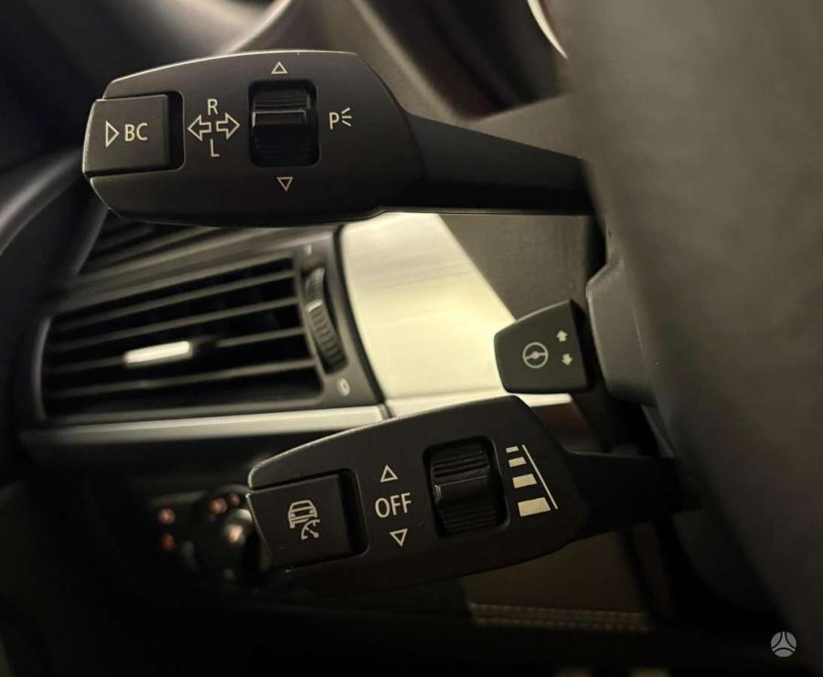 Balts BMW X5 2011 Marijampole, ar dzinēja tilpumu 2.99 L un nobraukumu 218 tūkst. km par 12950 €, foto 27 vietnē AUTOMOTO.COM.LV