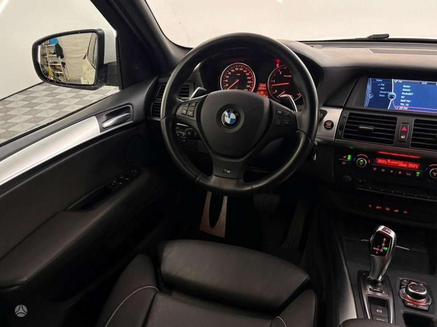 Balts BMW X5 2011 Marijampole, ar dzinēja tilpumu 2.99 L un nobraukumu 218 tūkst. km par 12950 €, foto 29 vietnē AUTOMOTO.COM.LV