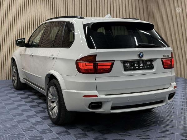 Balts BMW X5 2011 Marijampole, ar dzinēja tilpumu 2.99 L un nobraukumu 235 tūkst. km par 12500 €, foto 6 vietnē AUTOMOTO.COM.LV