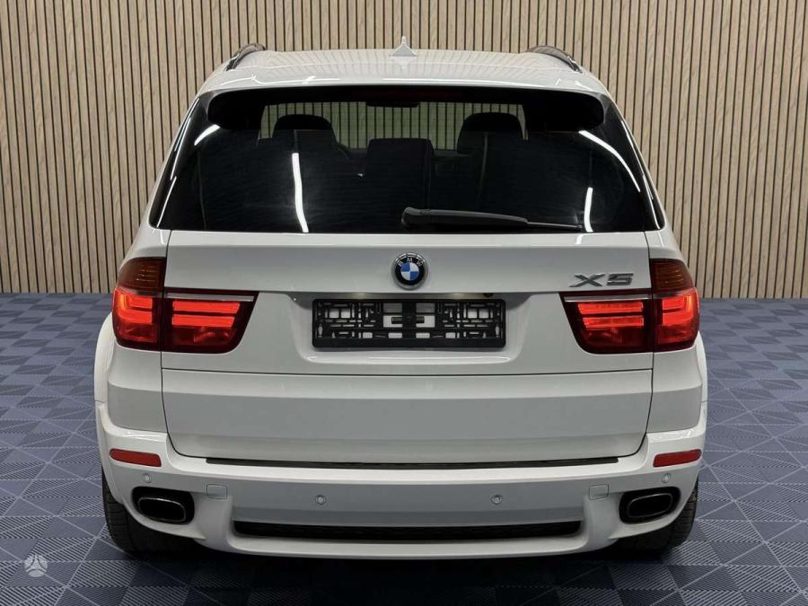 Balts BMW X5 2011 Marijampole, ar dzinēja tilpumu 2.99 L un nobraukumu 235 tūkst. km par 12500 €, foto 8 vietnē AUTOMOTO.COM.LV