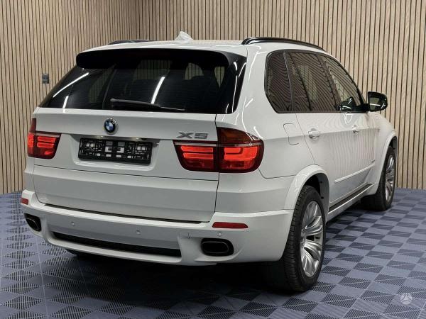 Balts BMW X5 2011 Marijampole, ar dzinēja tilpumu 2.99 L un nobraukumu 235 tūkst. km par 12500 €, foto 8 vietnē AUTOMOTO.COM.LV