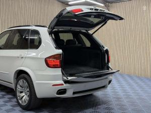 Balts BMW X5 2011 Marijampole, ar dzinēja tilpumu 2.99 L un nobraukumu 235 tūkst. km par 12500 €, foto 18 vietnē AUTOMOTO.COM.LV
