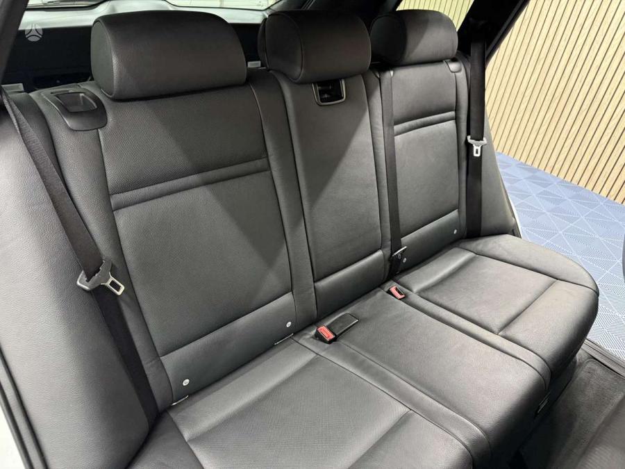 Balts BMW X5 2011 Marijampole, ar dzinēja tilpumu 2.99 L un nobraukumu 235 tūkst. km par 12500 €, foto 26 vietnē AUTOMOTO.COM.LV