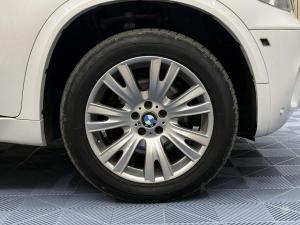 Balts BMW X5 2011 Marijampole, ar dzinēja tilpumu 2.99 L un nobraukumu 235 tūkst. km par 12500 €, foto 65 vietnē AUTOMOTO.COM.LV