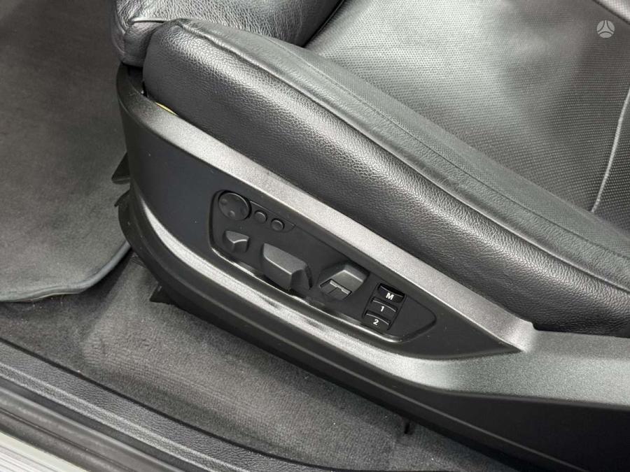 Balts BMW X5 2011 Marijampole, ar dzinēja tilpumu 2.99 L un nobraukumu 235 tūkst. km par 12500 €, foto 31 vietnē AUTOMOTO.COM.LV