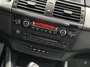 Balts BMW X5 2011 Marijampole, ar dzinēja tilpumu 2.99 L un nobraukumu 235 tūkst. km par 12500 €, foto 53 vietnē AUTOMOTO.COM.LV