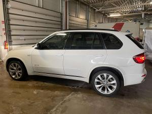 Balts BMW X5 2011 Kauņa, ar dzinēja tilpumu 2.99 L un nobraukumu 232 tūkst. km par 10999 €, foto 16 vietnē AUTOMOTO.COM.LV